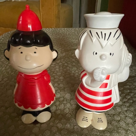 Avon | Accents | Peanuts Lucy And Linus Vintage Plastic Avon Figurines ...